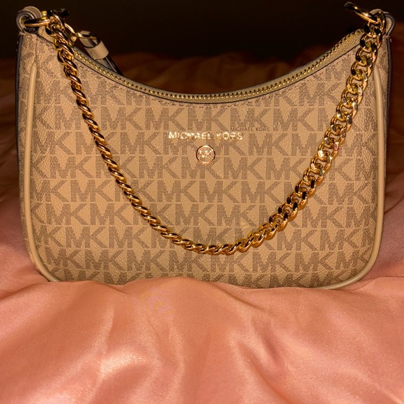 MICHAEL Michael Kors | Bags | Perfect Condition Michael Kors Purse ...